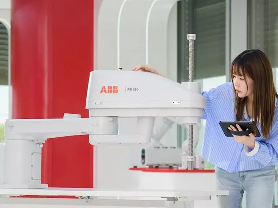 ABB lanserar ny robot anpassad för plock och montering - Svensk Verkstad
